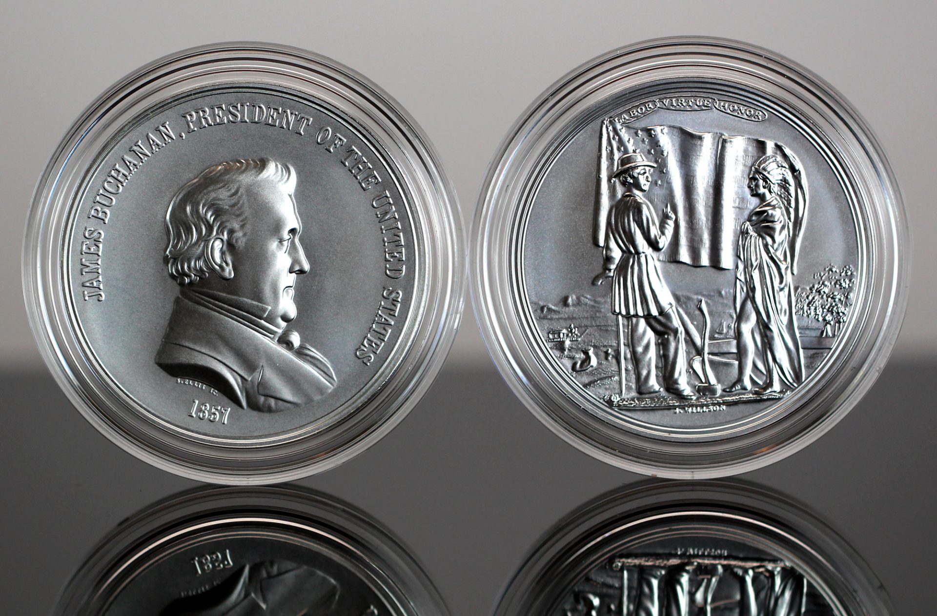 Abraham Lincoln Presidential Silver Medal Released